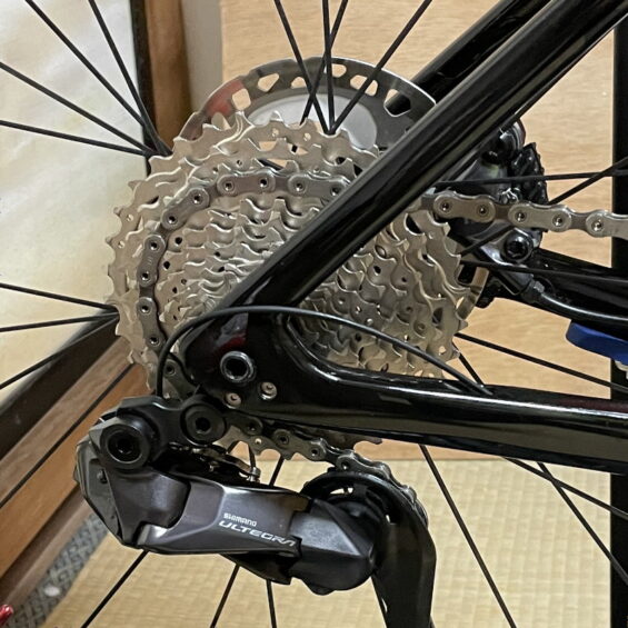 ロードバイクメンテナンス：スプロケットを11-30Tから11-34Tに交換しました | MOMENTS